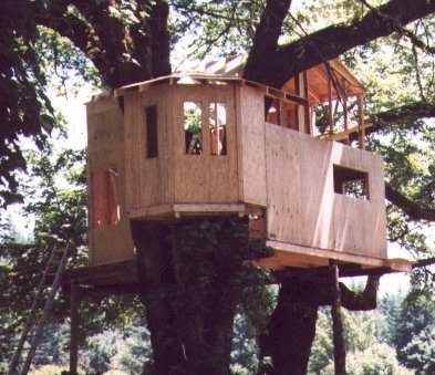 The Treehouse Guide - USA treehouse list